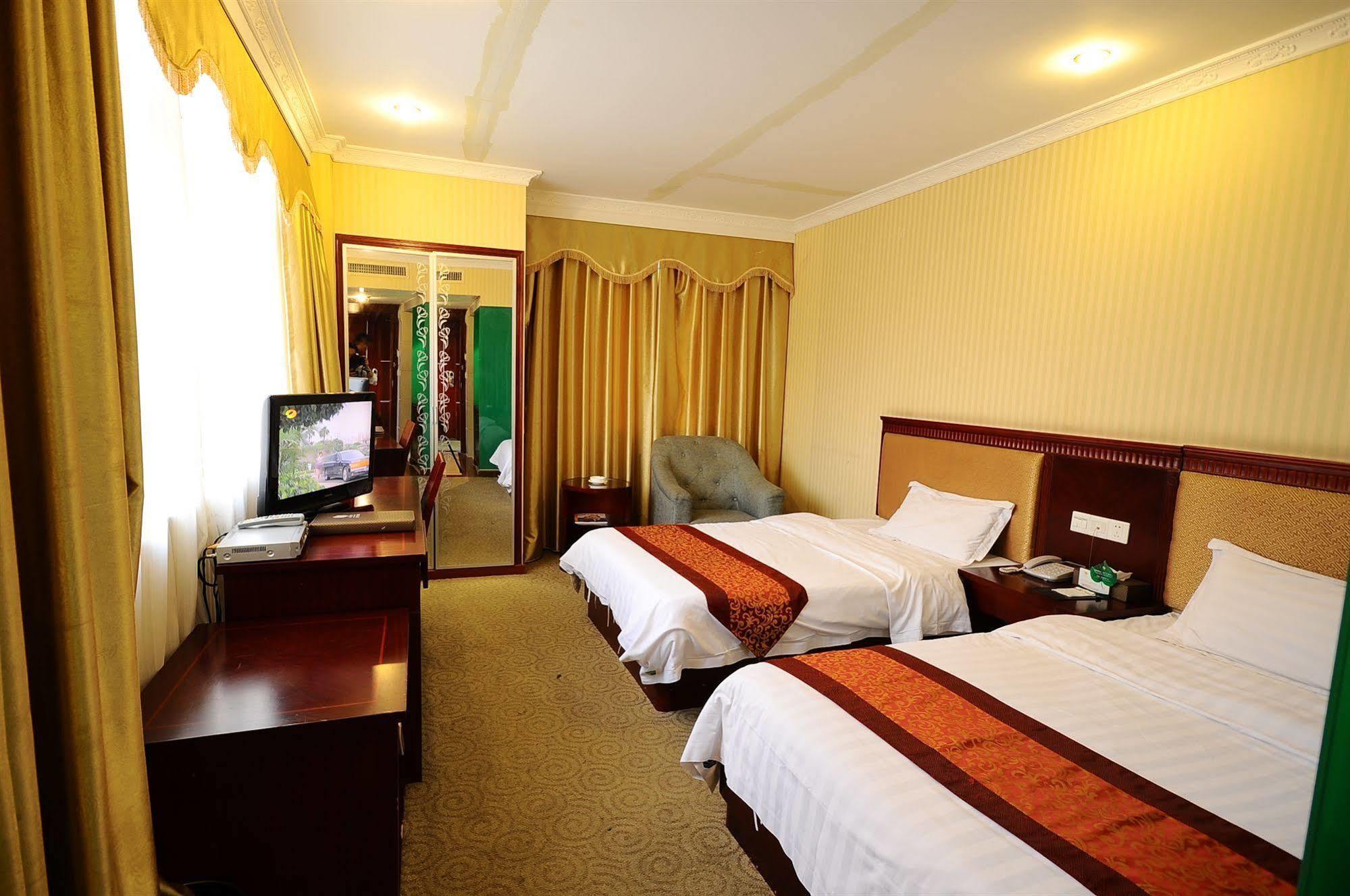 HOTEL FU HO | ⋆⋆⋆ | GUANGZHOU, CHINA | SEASON DEALS FROM $44